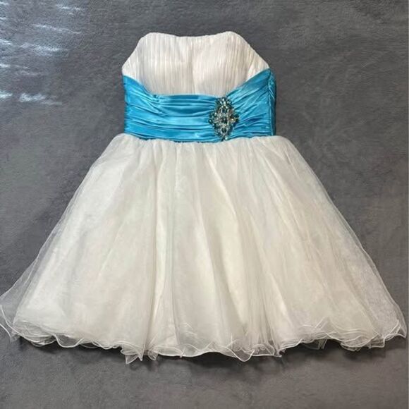 KISS KISS | Dresses | Kiss Kiss Womens Formal White Blue Aline ...